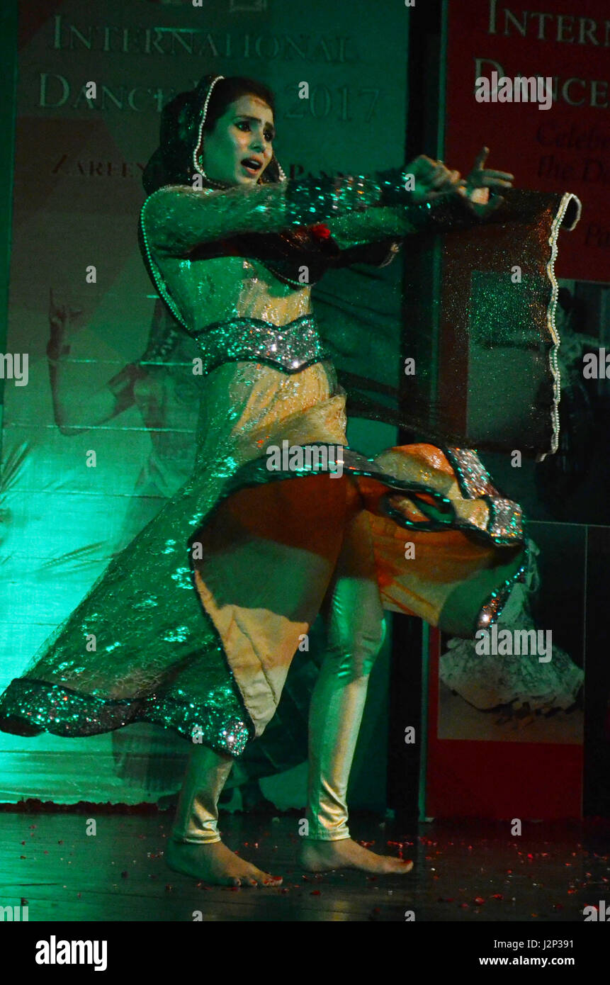 Lahore, Pakistan. 30th Apr, 2017. Pakistani dancers performing on stage ...