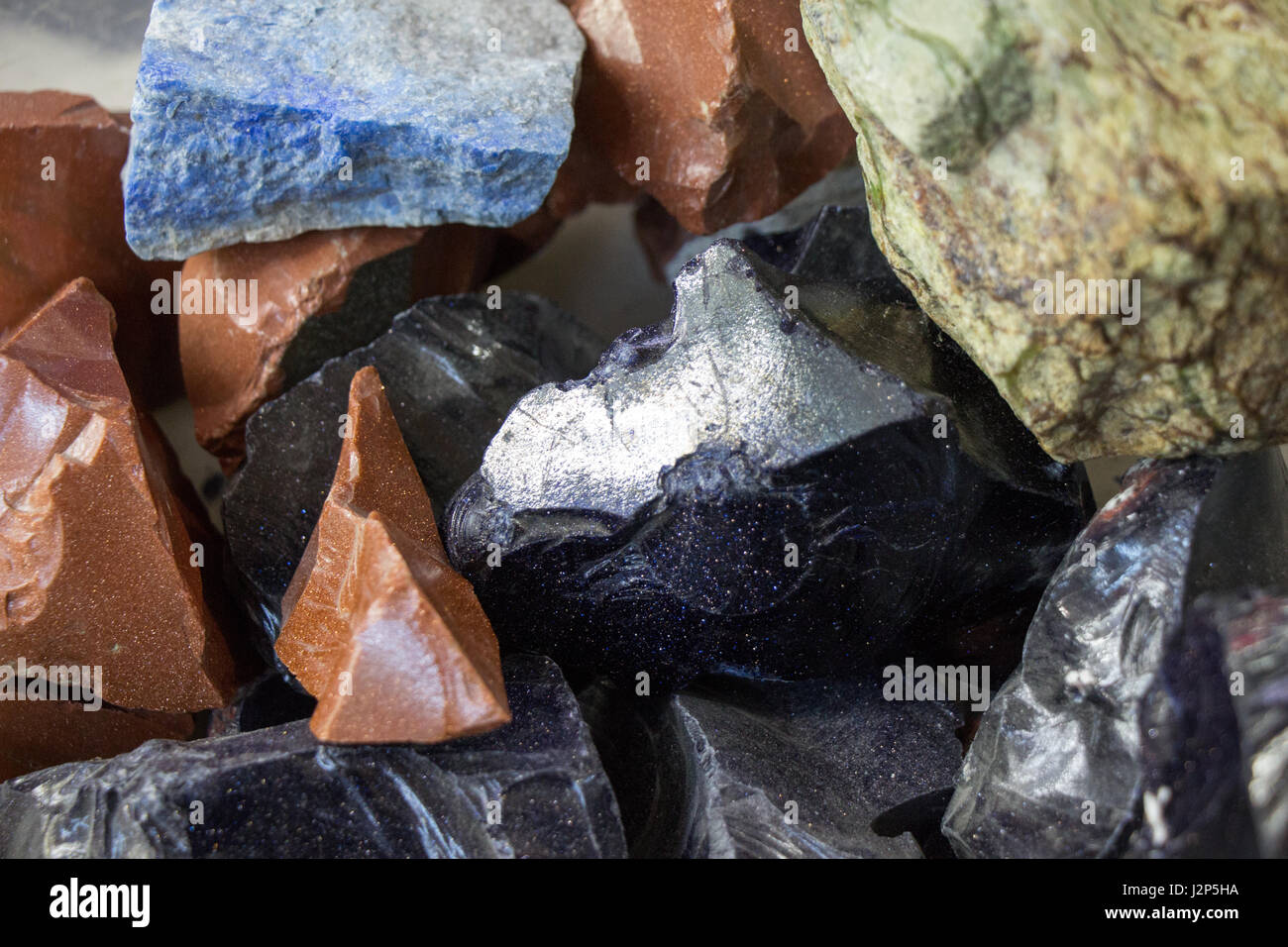 Background full of little rocks of the same type Stock Photo - Alamy