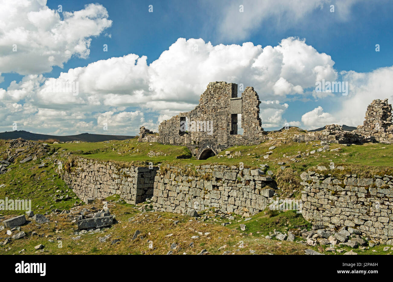 Quarry ruins hi-res stock photography and images - Alamy