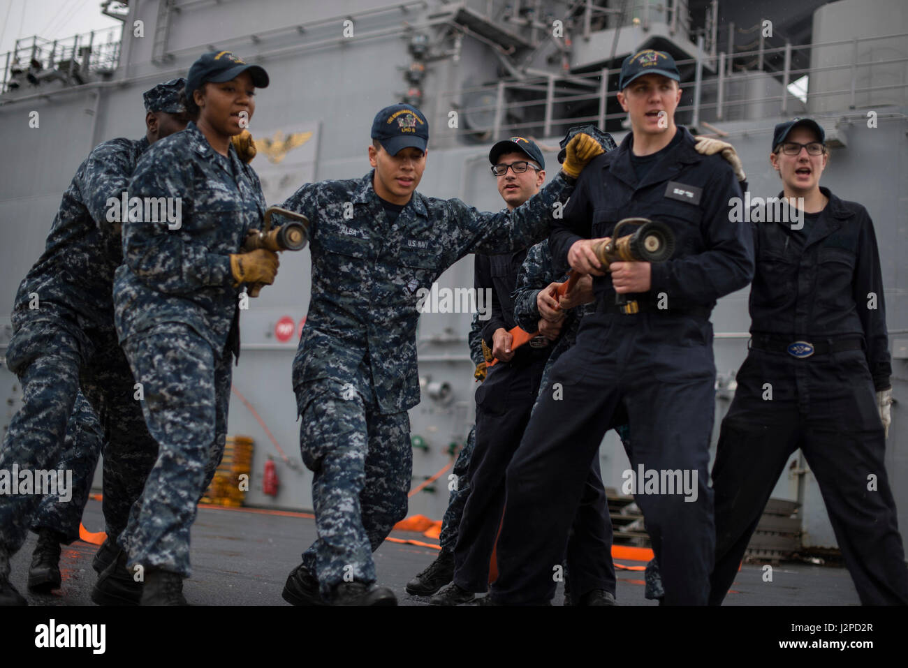 Sailors on USS Bonhomme Richard perform flight deck fire fighting ...