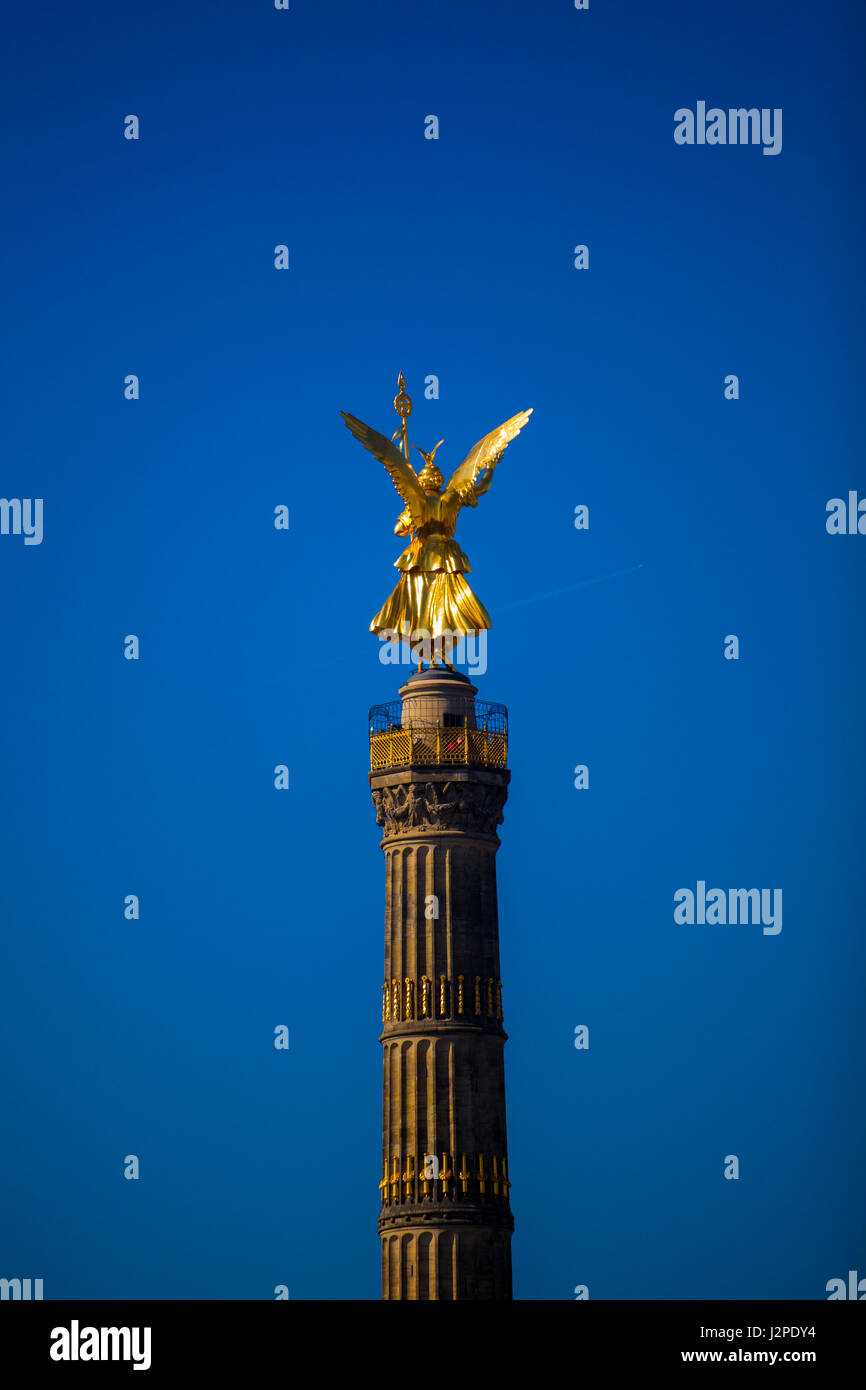 Victory Column Berlin. statue of victory (siegessaule Stock Photo - Alamy