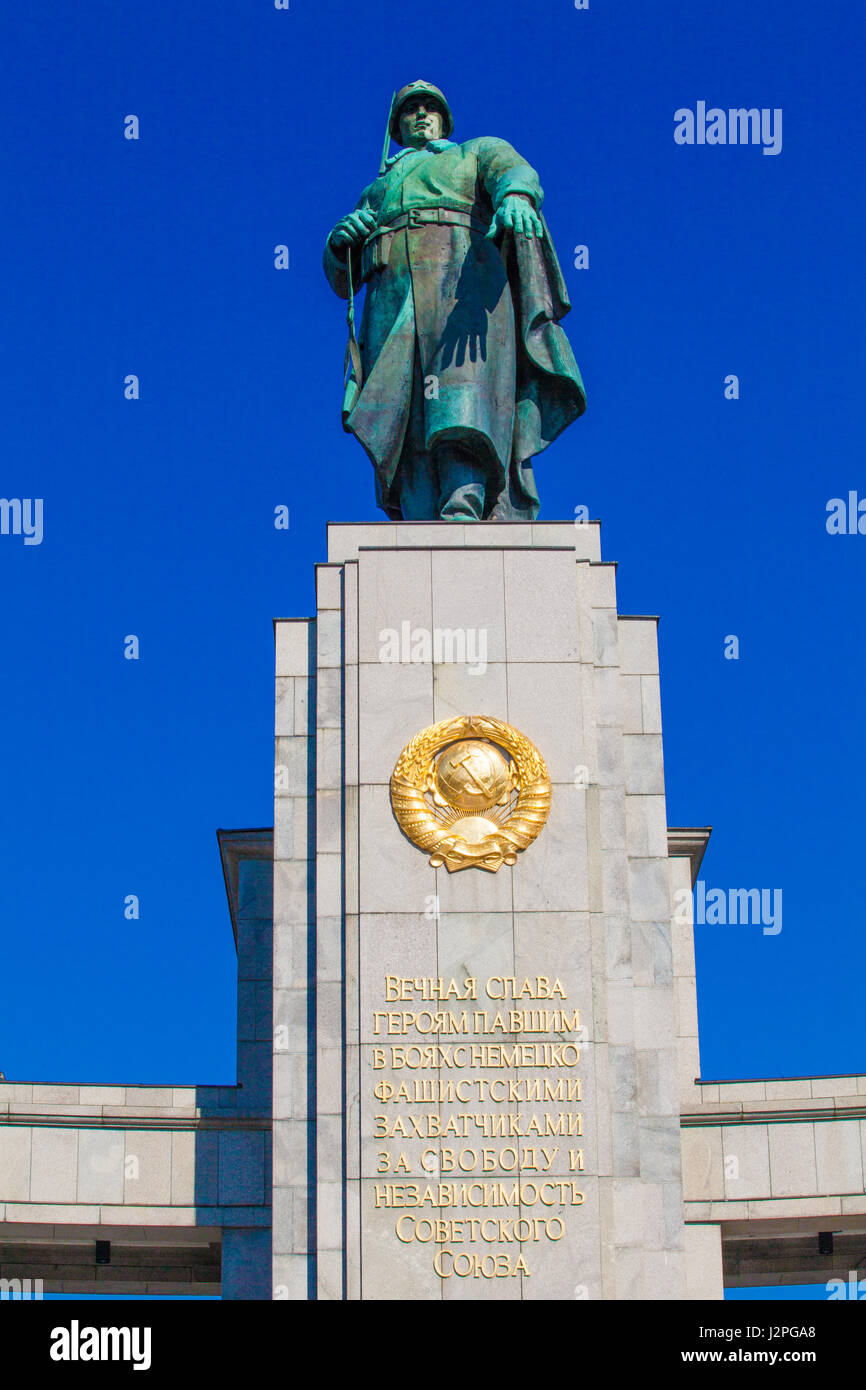 Soviet War Memorial in Berlin Tiergarten, Germany. Monument Of Soviet ...