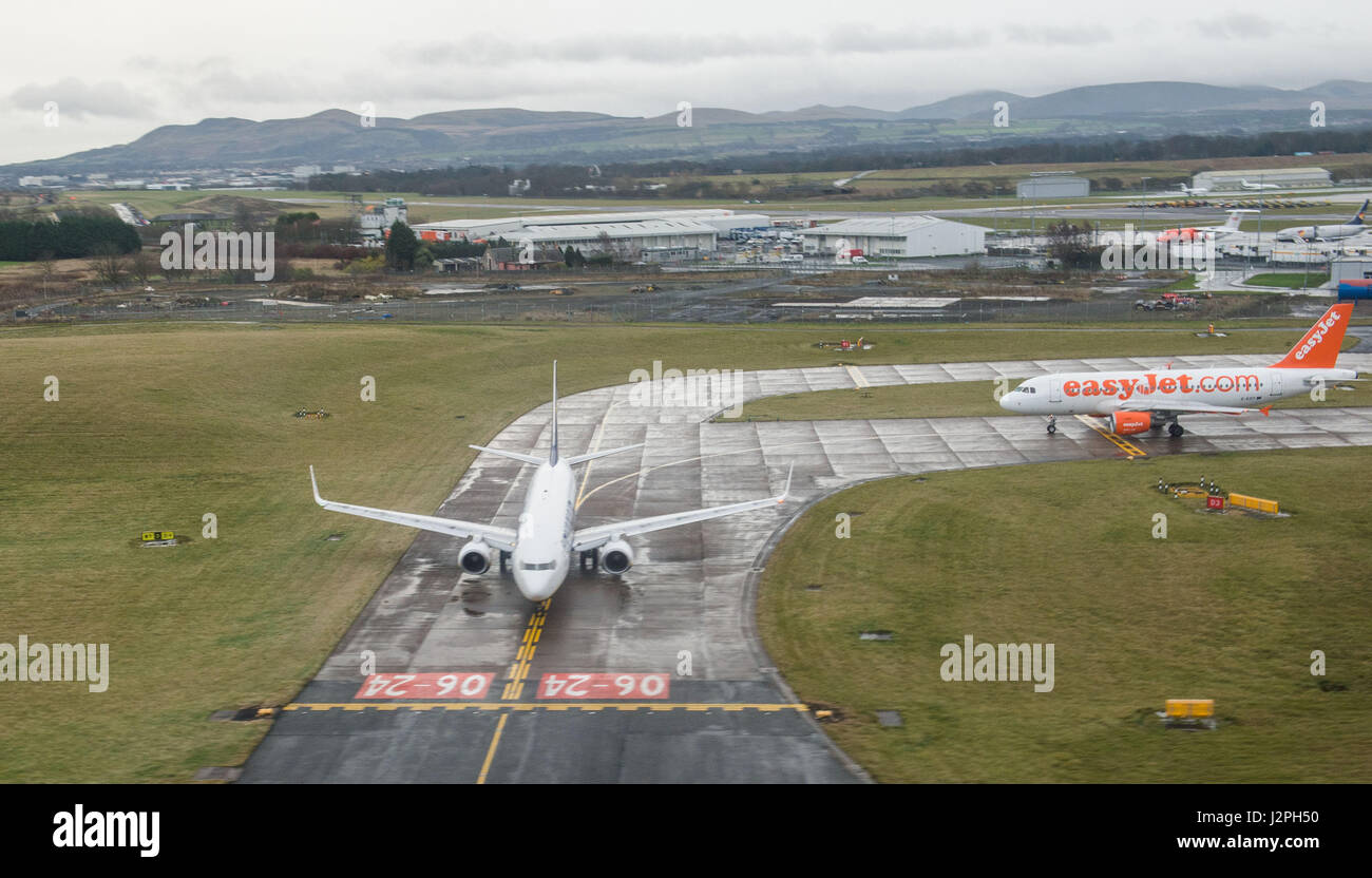 Air flight plane runway take off hi-res stock photography and images - Alamy