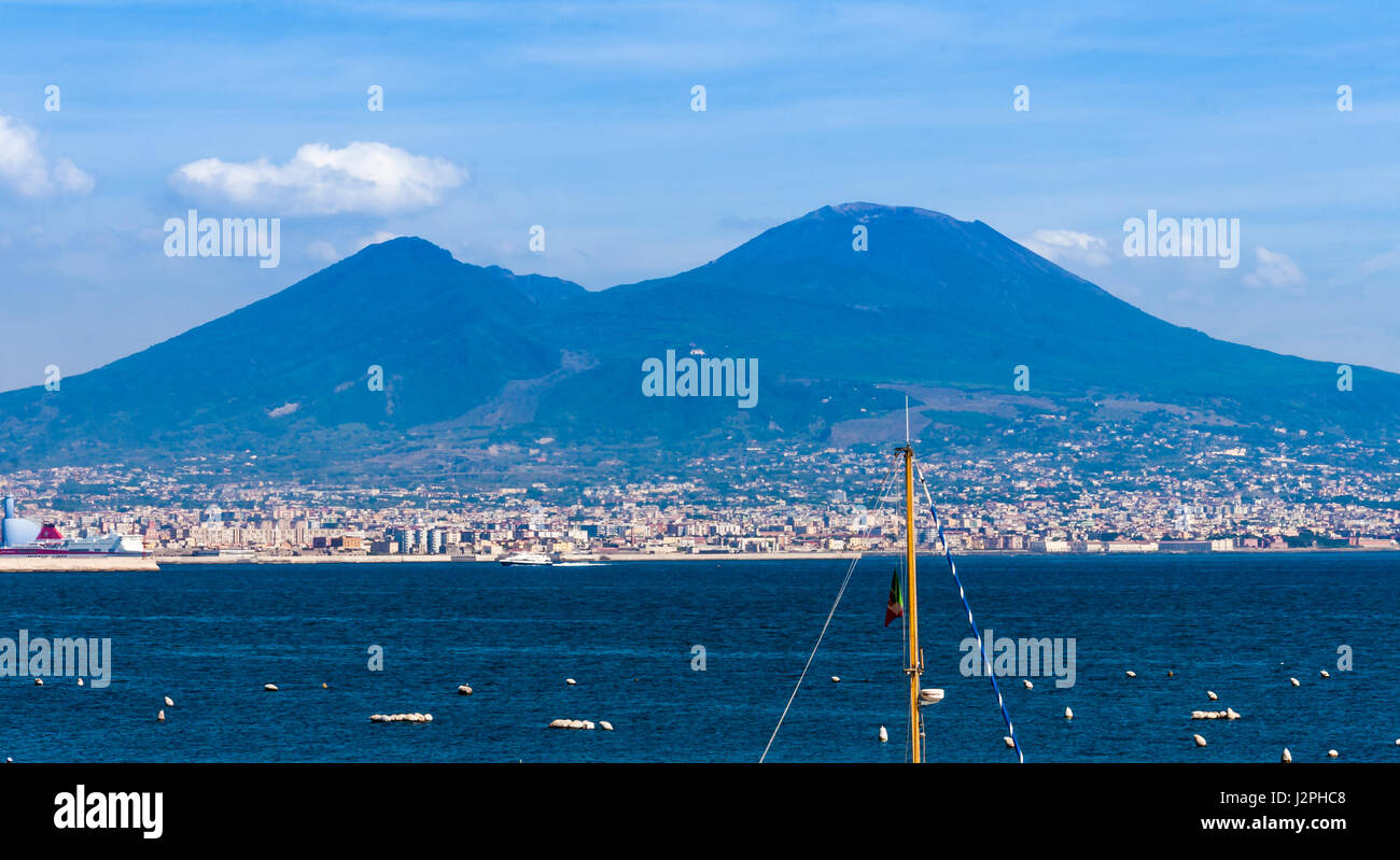 mount vesuvius. Gulf of Naples, Italy Stock Photo - Alamy