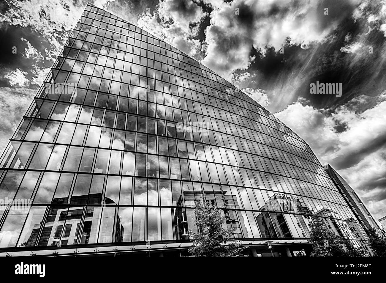 Triangle Glass Building Stock Photos & Triangle Glass Building Stock ...