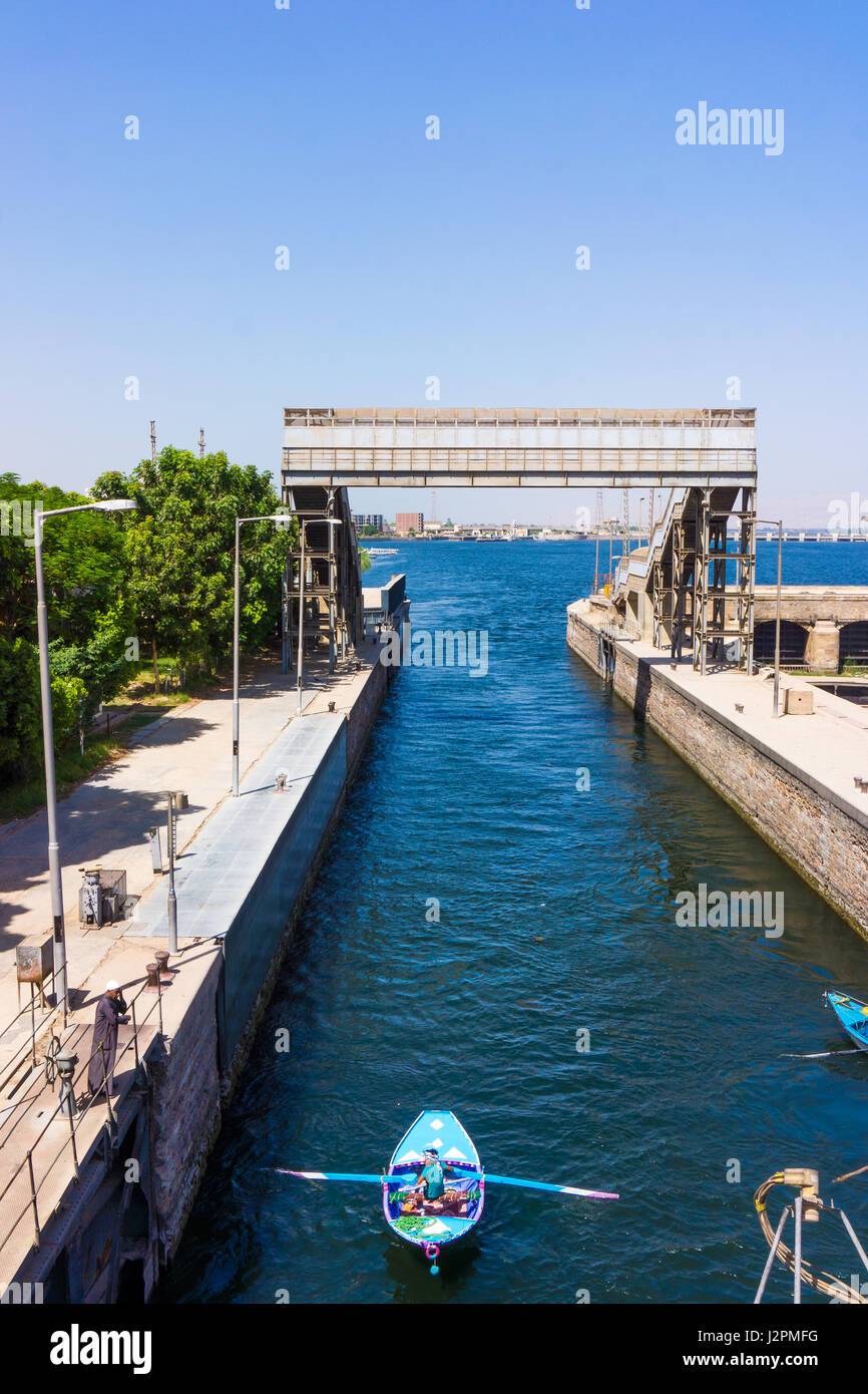 Sluice gate on the Nile river, Egypt. watergate near Esna Stock Photo ...