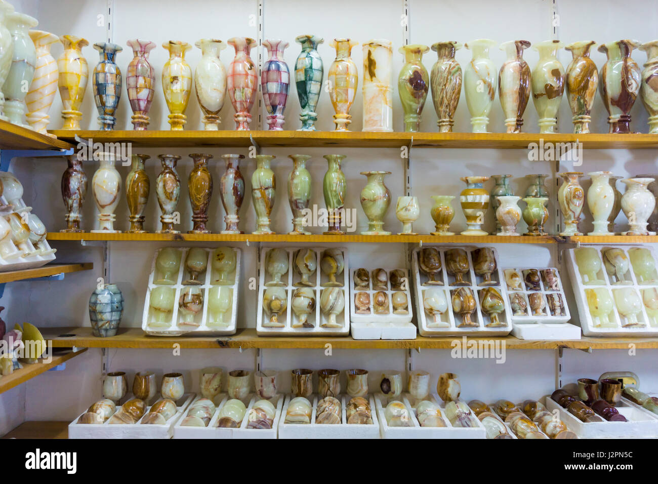 Alabaster factory luxor egypt hi-res stock photography and images - Alamy