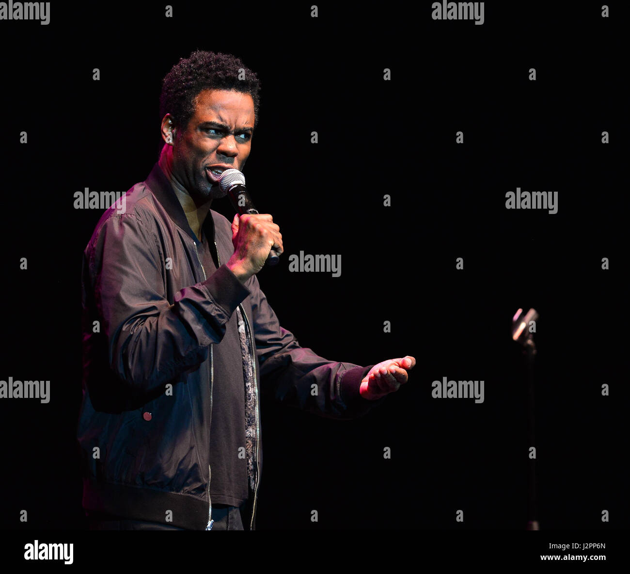 Chris Rock performs at Hard Rock Live at Seminole Hard Rock Hotel ...