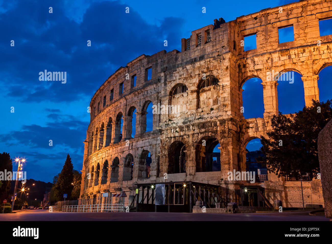 Pula amphitheatre hi-res stock photography and images - Alamy