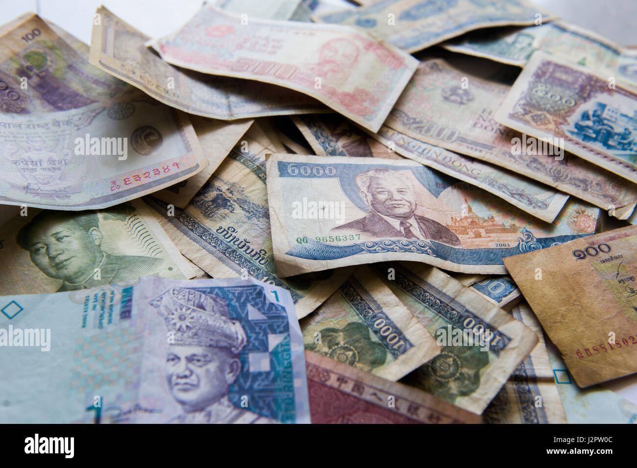 Lao paper currency hi-res stock photography and images - Alamy