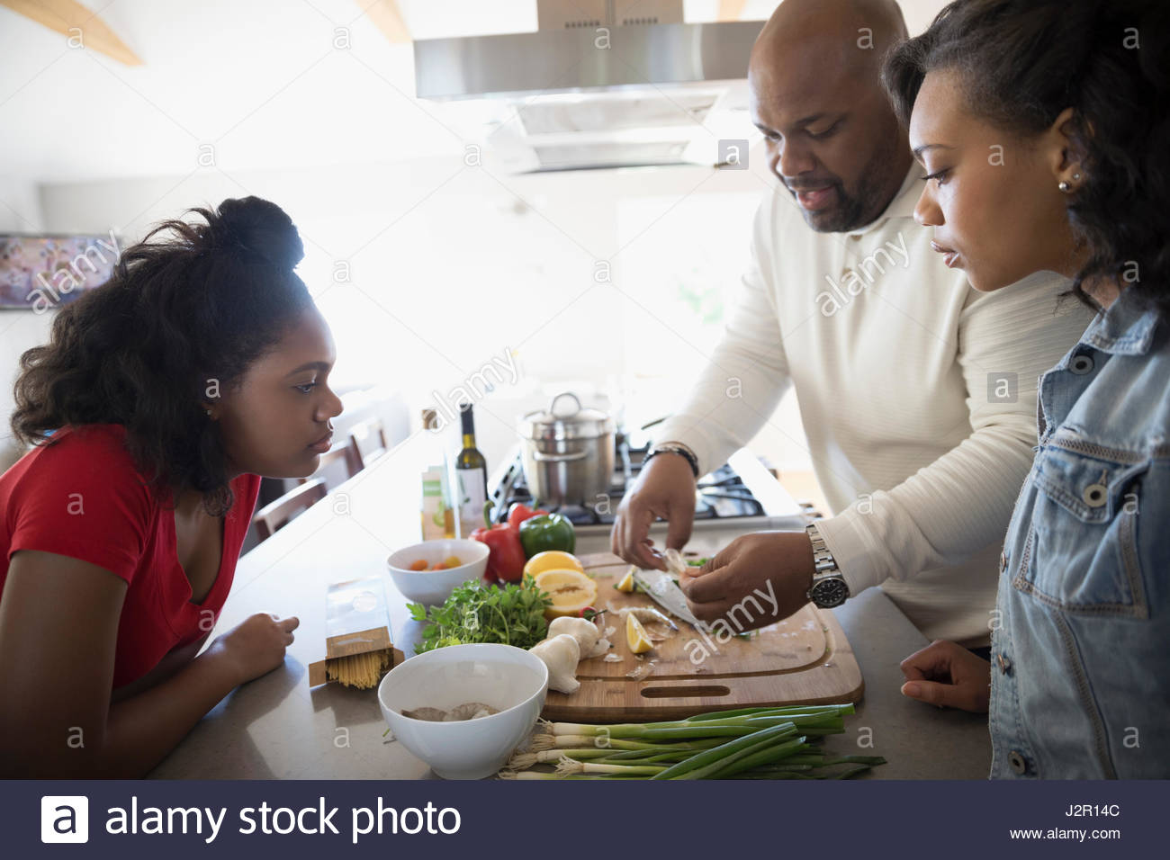 Girl dad african american kitchen hi-res stock photography and images ...