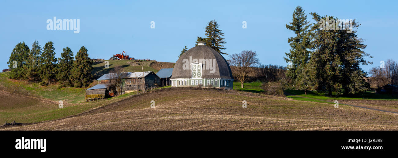 Unique barn and out buildings on a rural farm Stock Photo - Alamy