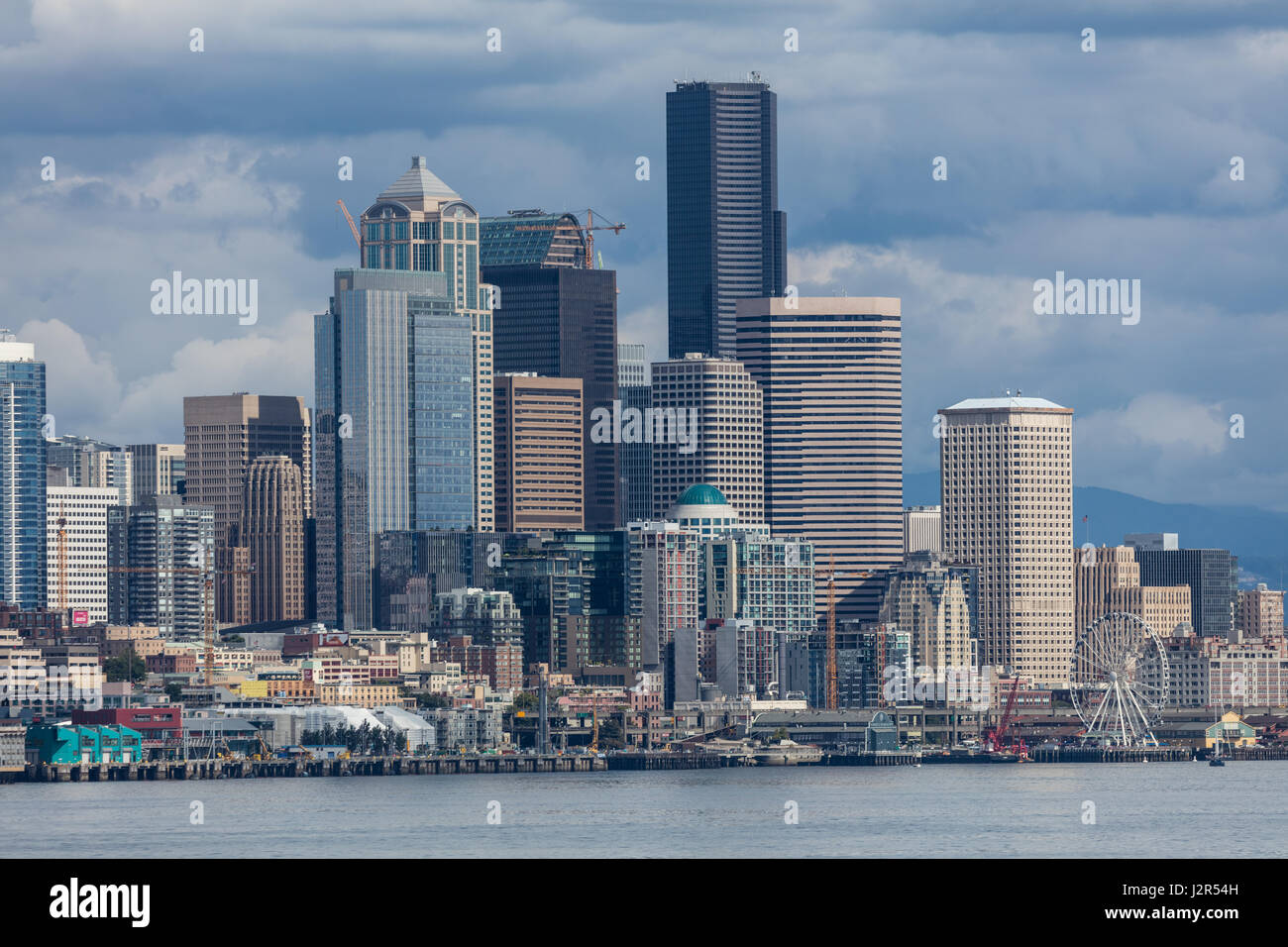 City skyline of Seattle, Washington Stock Photo - Alamy