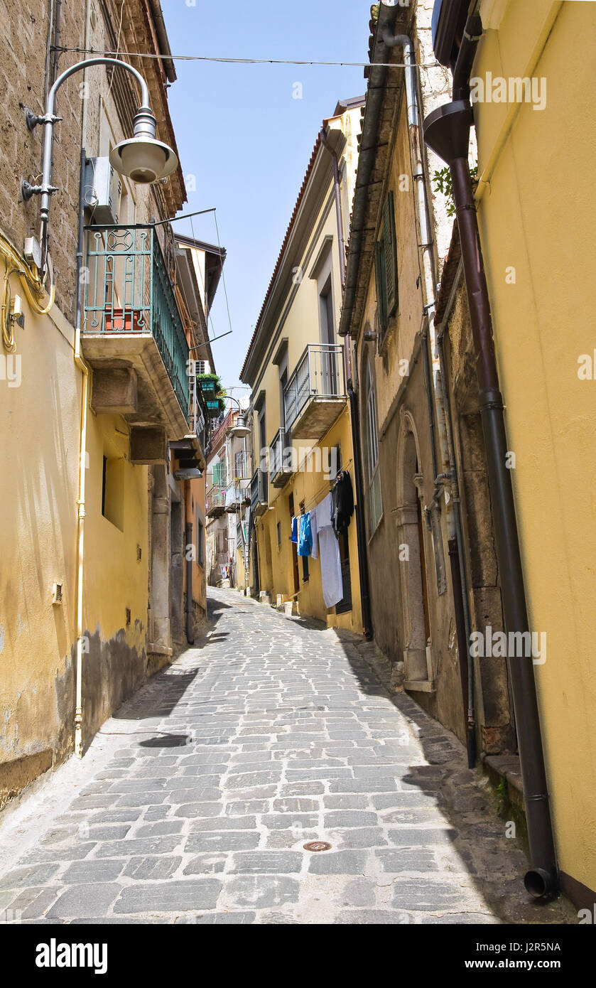 Alleyway. Melfi. Basilicata. Italy Stock Photo - Alamy