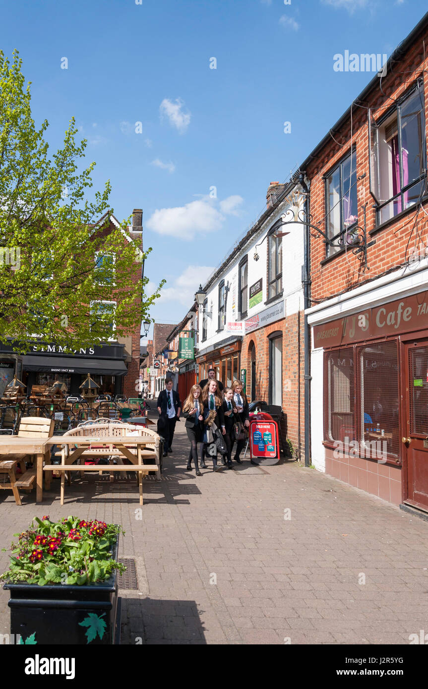Middle Row, High Street, Old Town, Stevenage, Hertfordshire, England ...