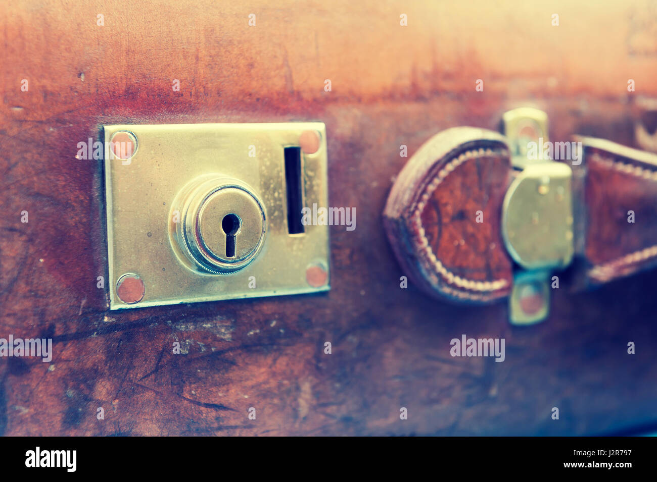 Old metal lock hi-res stock photography and images - Alamy