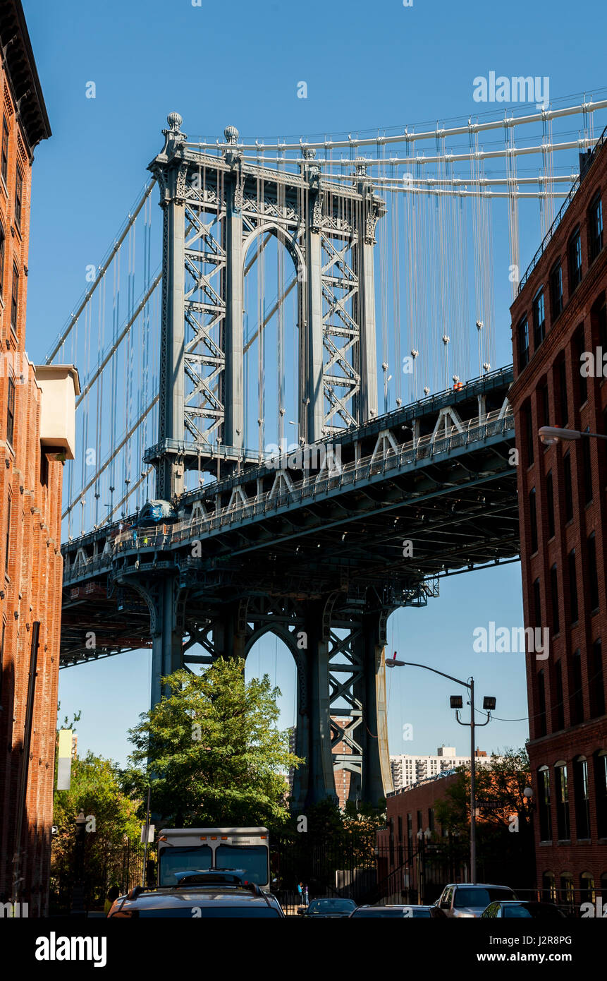 Close up of Manhattan Bridge in Lower Manhattan in New York City Stock ...