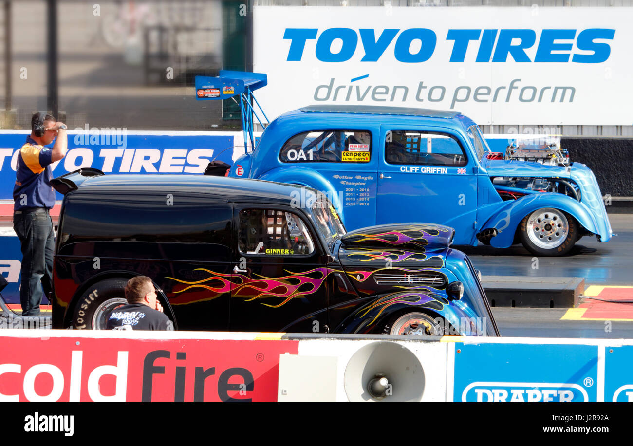 Santa pod drag race hi-res stock photography and images - Alamy