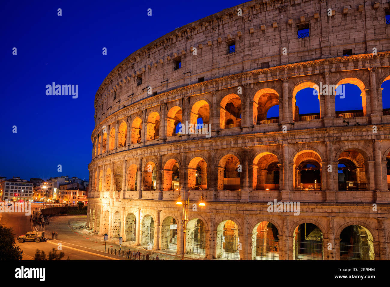 Night tour in colosseum hi-res stock photography and images - Alamy