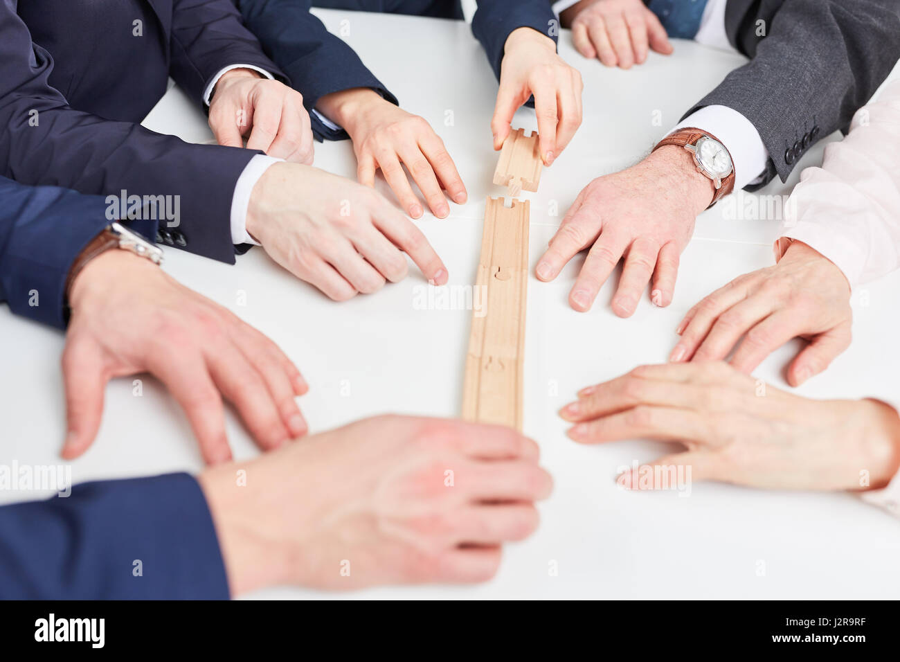 Teamwork team building cooperation hi-res stock photography and images ...