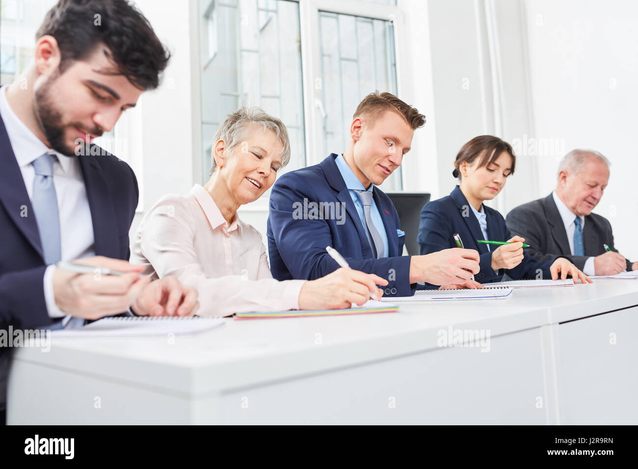 Employee training and development hi-res stock photography and images ...