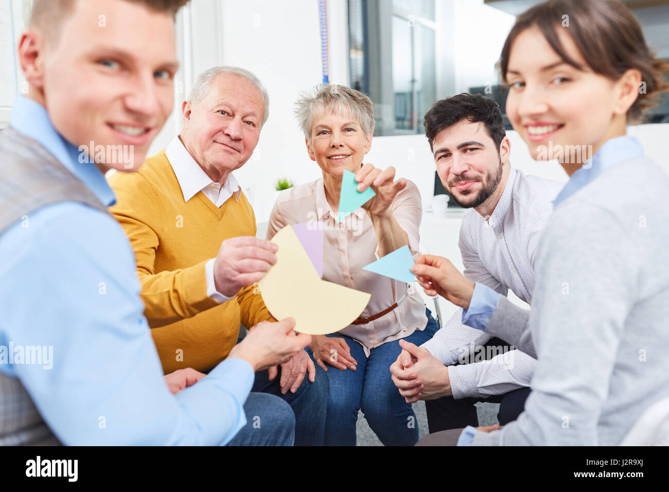 People cooperation hi-res stock photography and images - Alamy