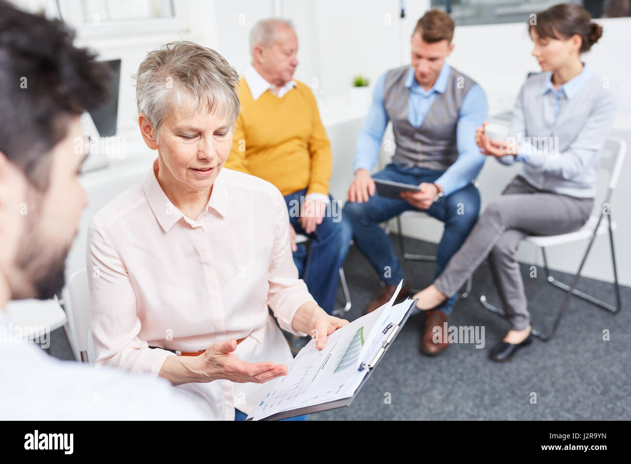 Finance team working hi-res stock photography and images - Alamy