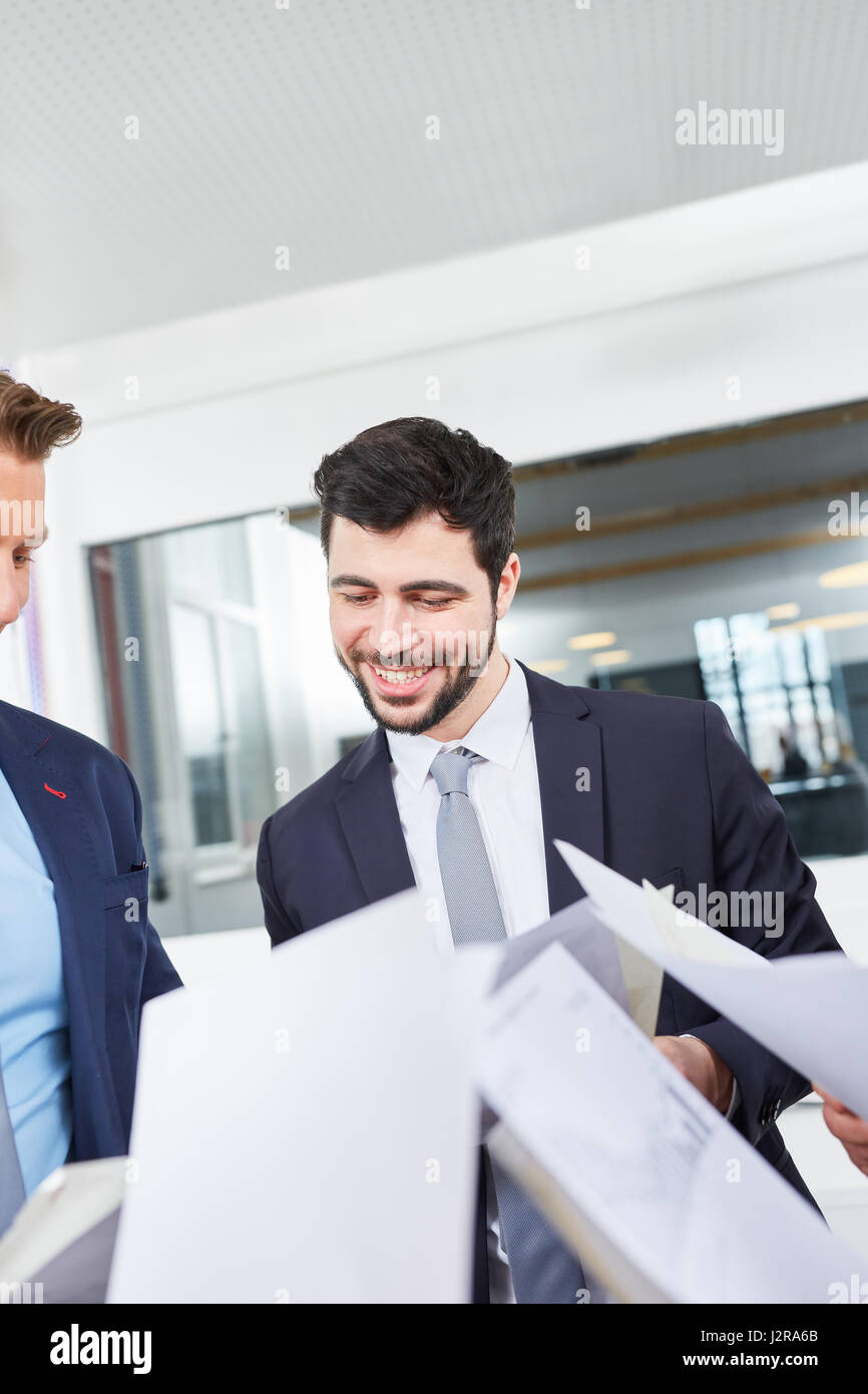 Checking documents hi-res stock photography and images - Alamy