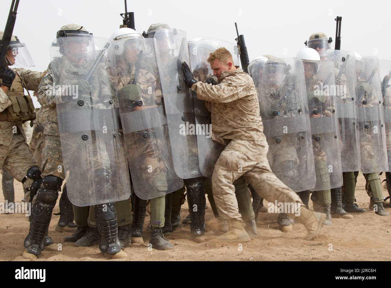 Bso alpha 3rd marine fleet antiterrorism security team hi-res stock ...