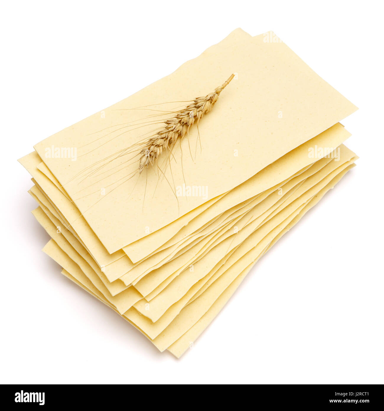 dried uncooked lasagna pasta sheets Stock Photo - Alamy
