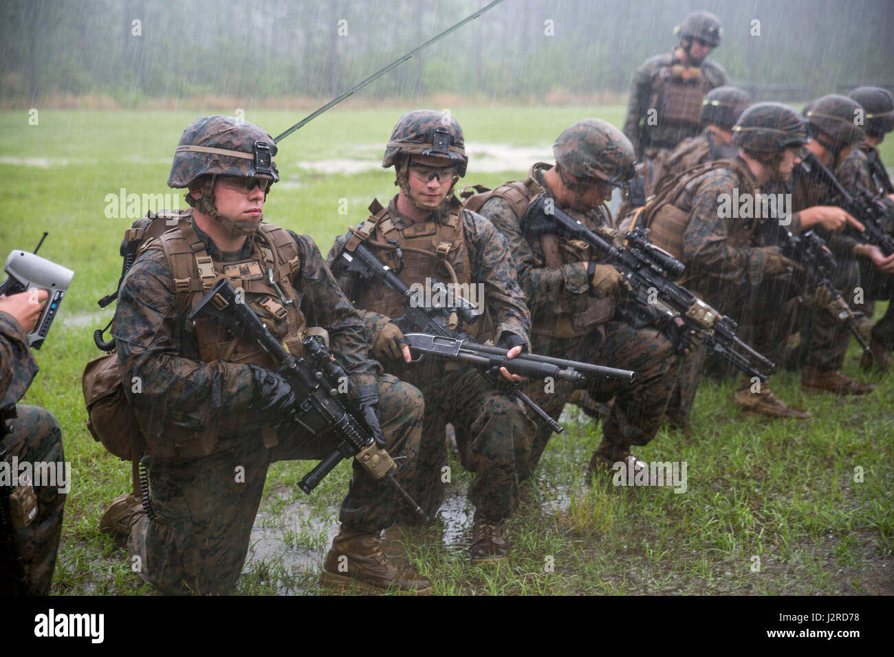 Marines line up prepare hi-res stock photography and images - Alamy