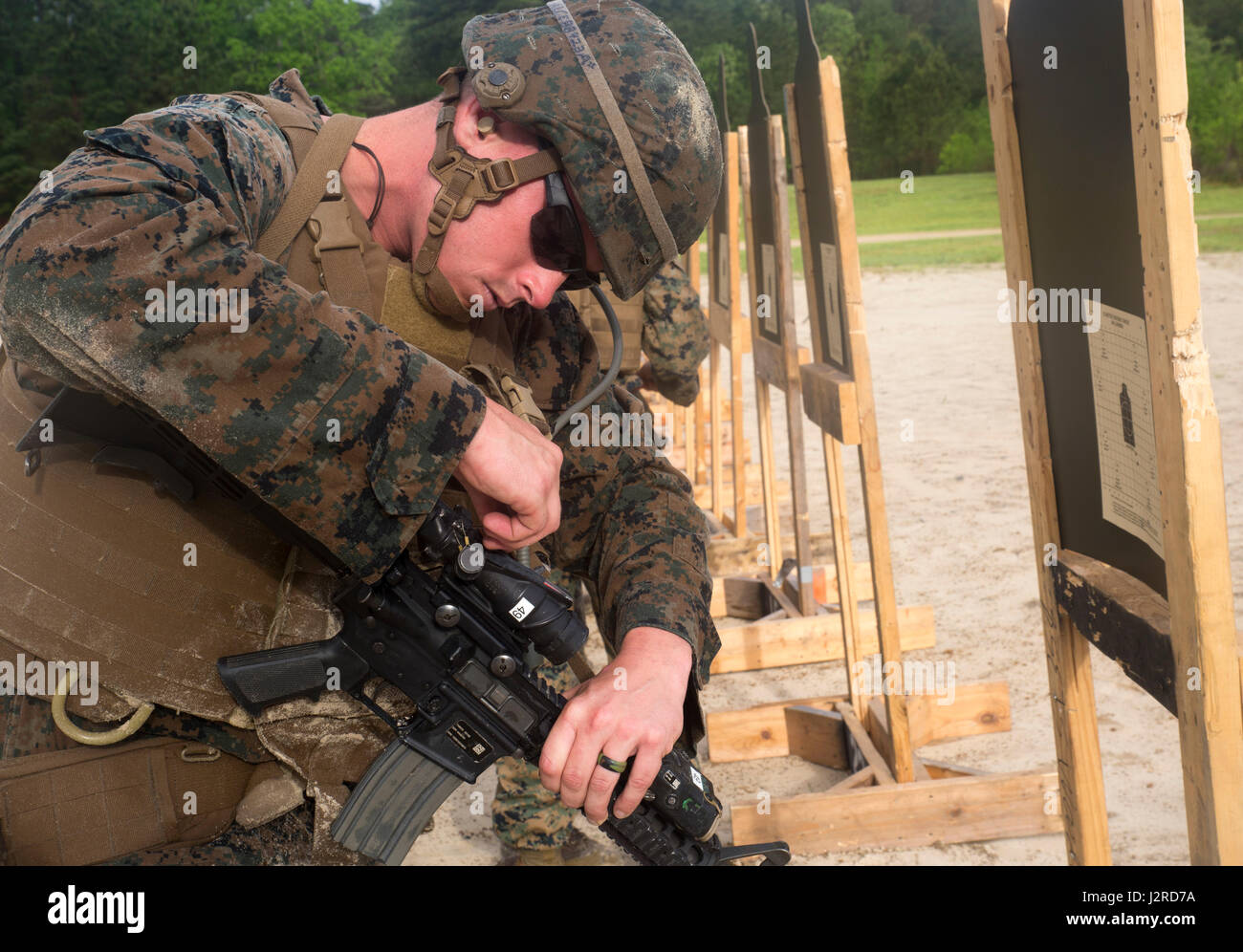 2nd annual marine corps combat engineer sapper competition hi-res stock ...