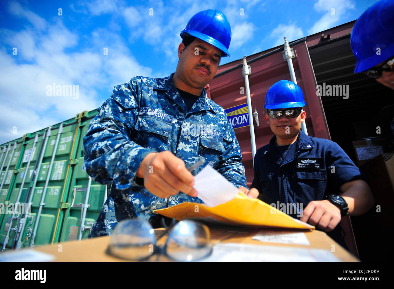 170424-N-TV402-007 YOKOSUKA, Japan (April 24, 2017) Logistics ...