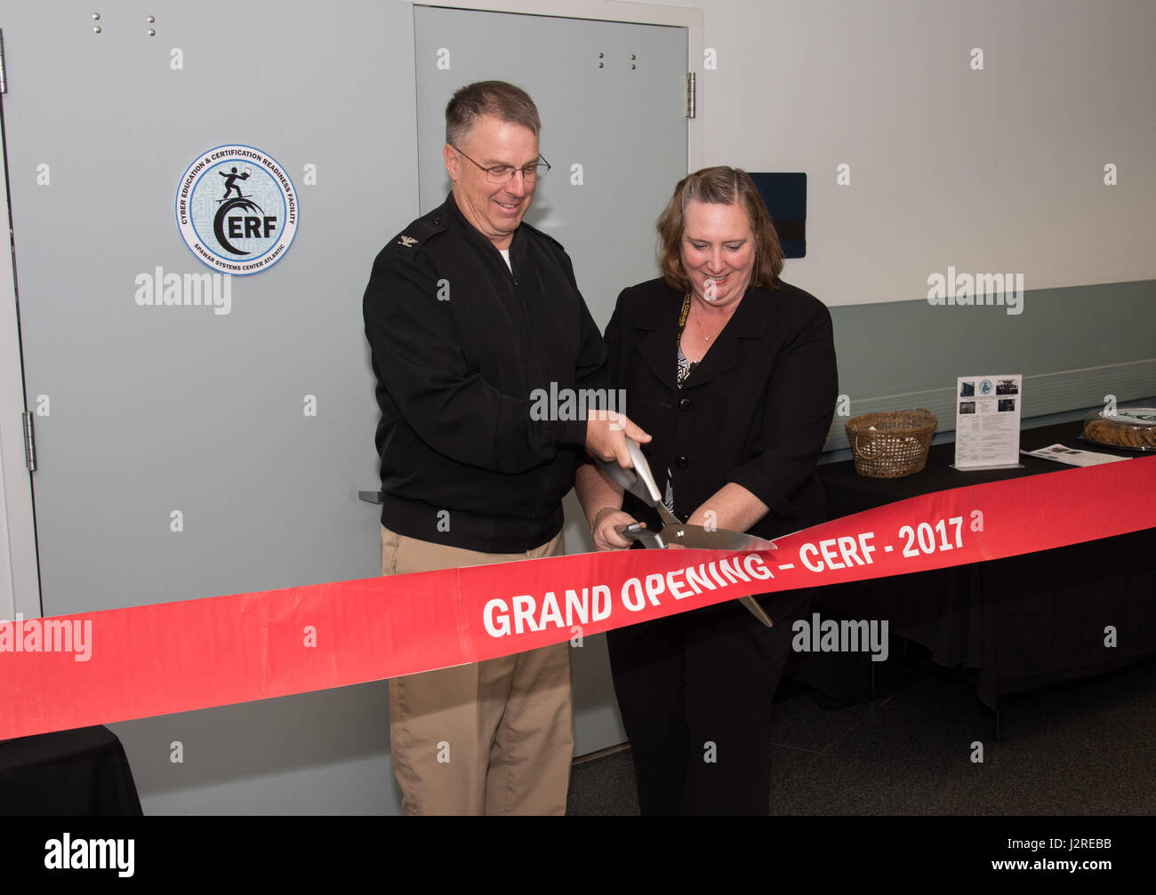 Spawar systems center ssc atlantic hi-res stock photography and images ...