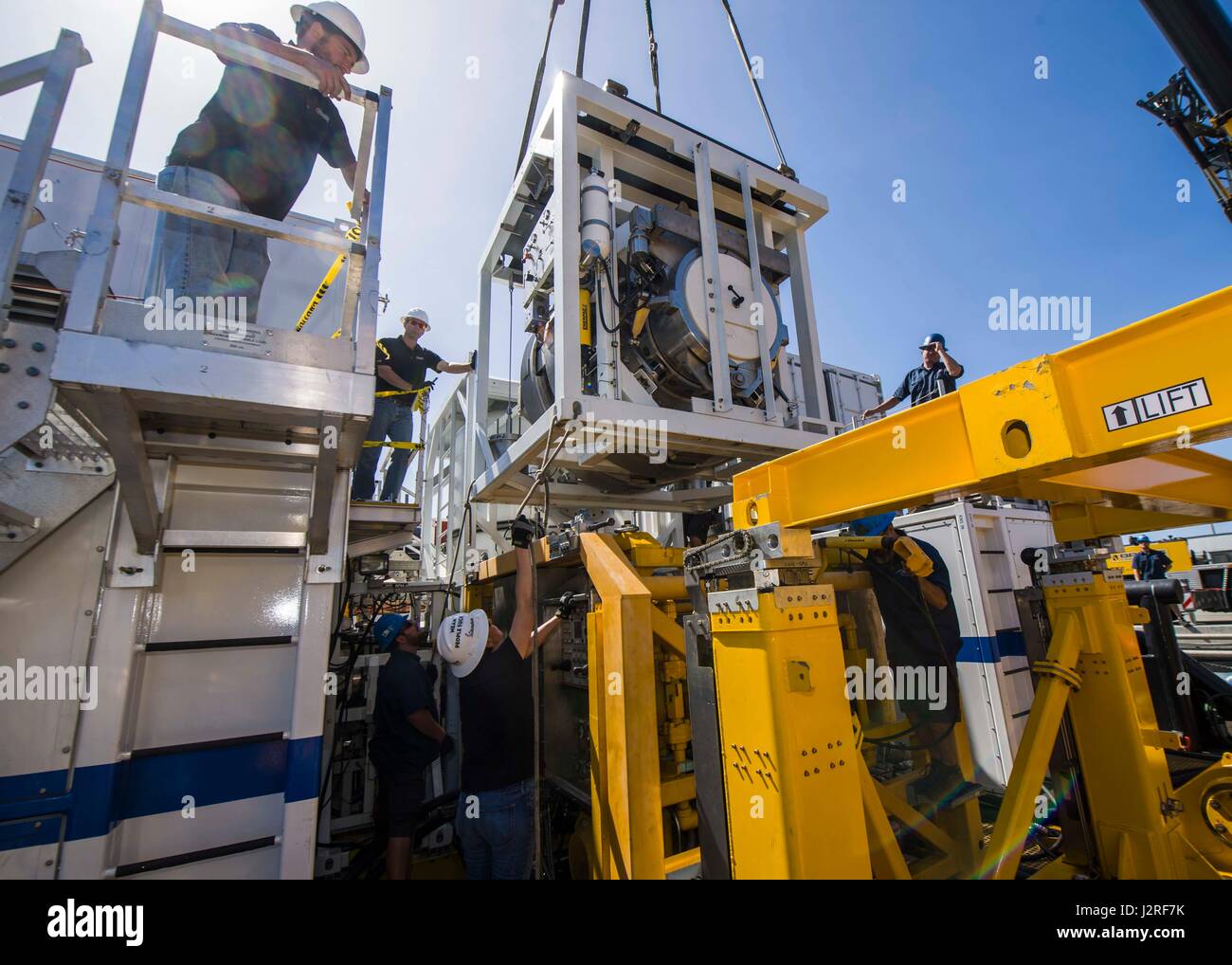 Contractors install the Submarine Rescue Diving and Recompression ...