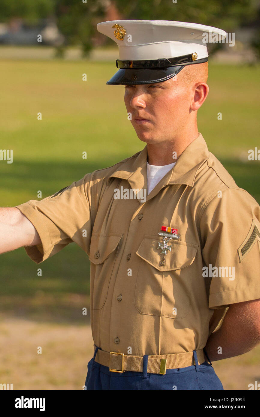 Pfc jacob honor graduate platoon hi-res stock photography and images ...