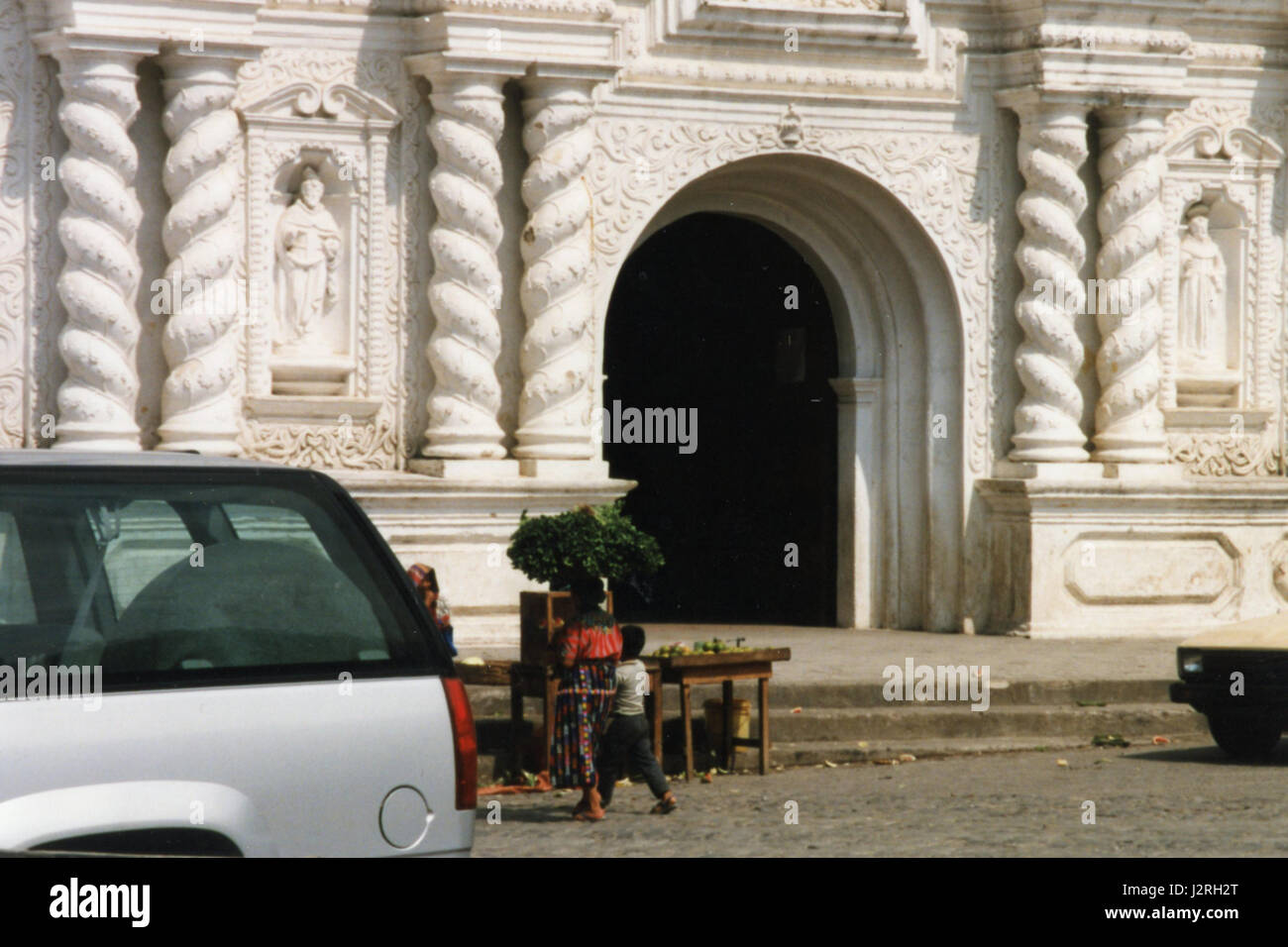 1999 INDONESIA PHOTOS - Front of building Stock Photo - Alamy