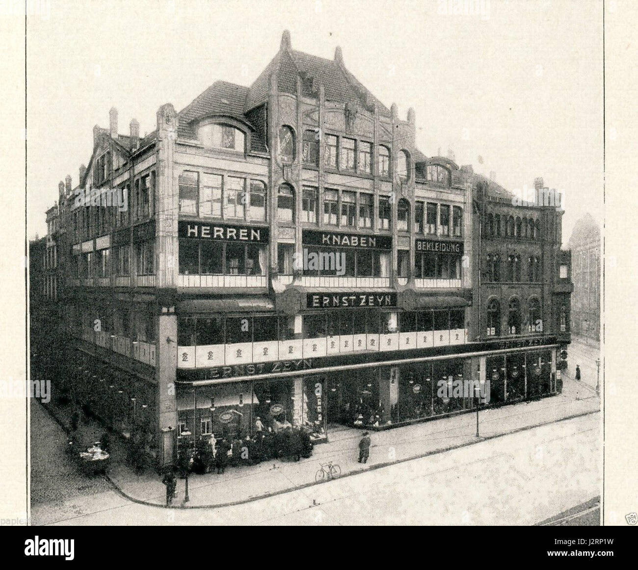 This refers to an advertisement from the early 1920s for the Modehaus ...