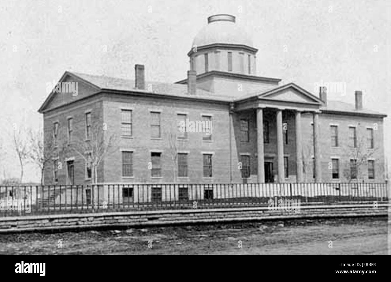 The First Minnesota State Capitol, constructed in 1860, was an ...