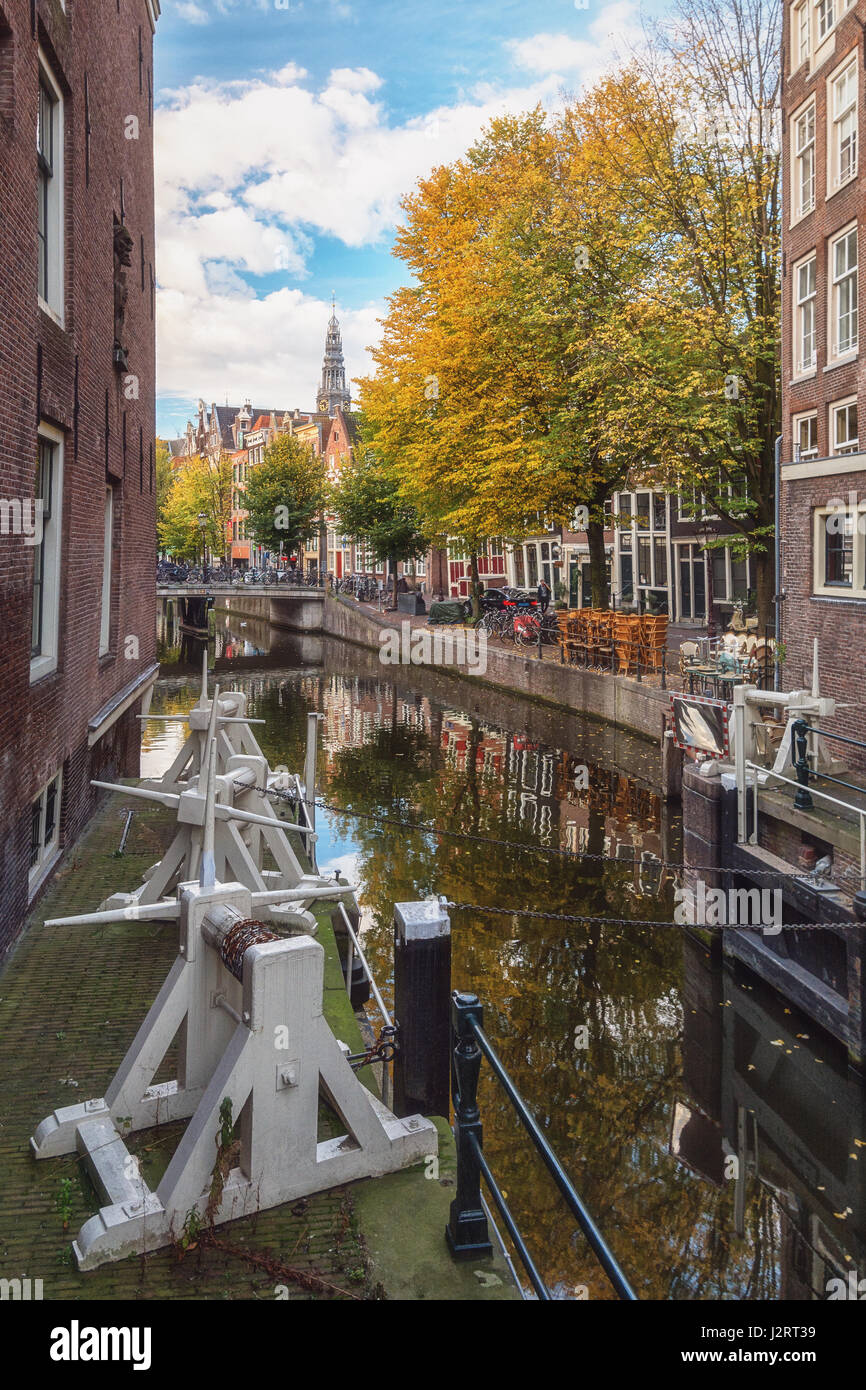 Netherlands lock water canal gate hi-res stock photography and images ...