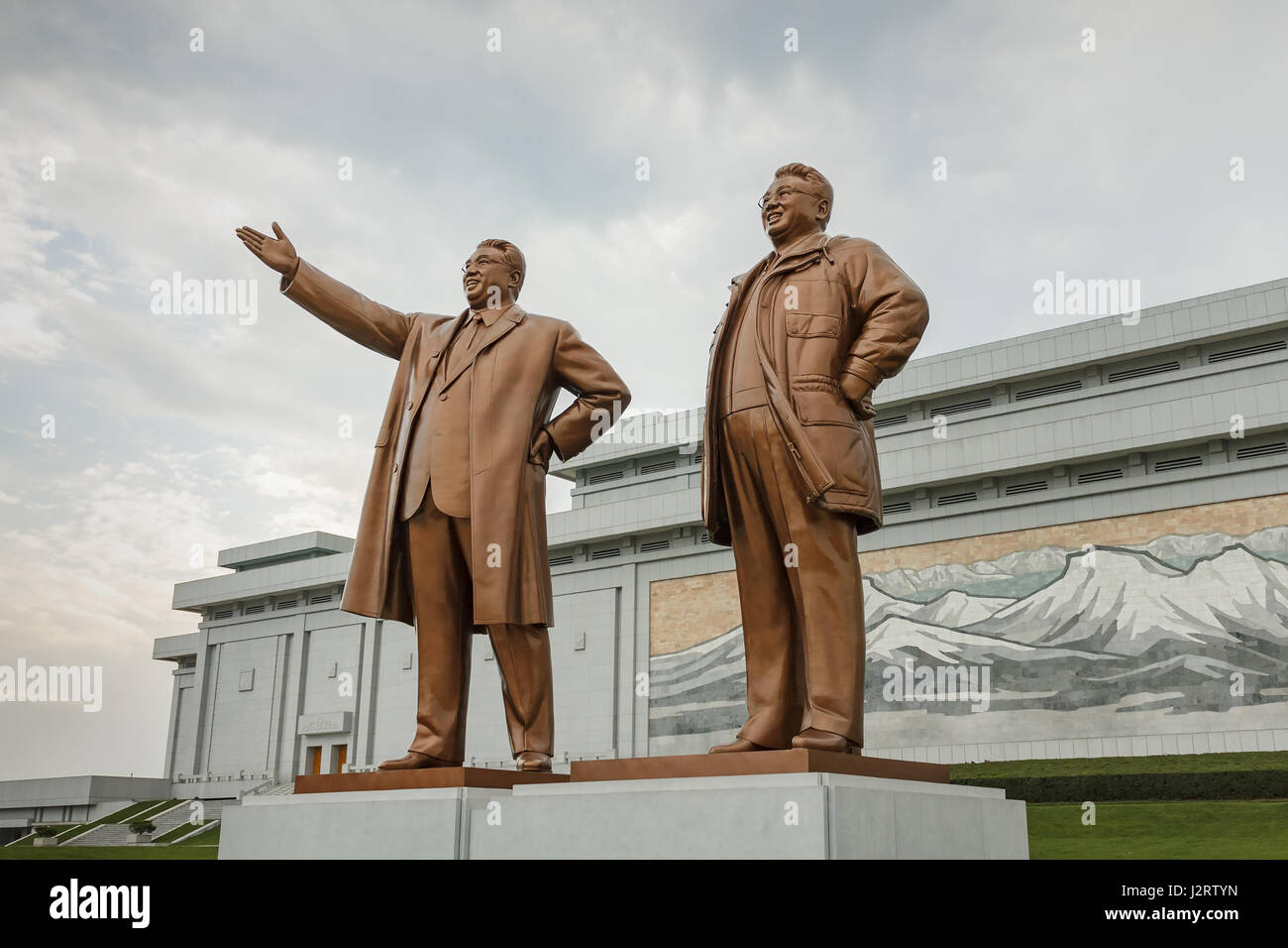 Kim pyongyang communist north asia hi-res stock photography and images ...