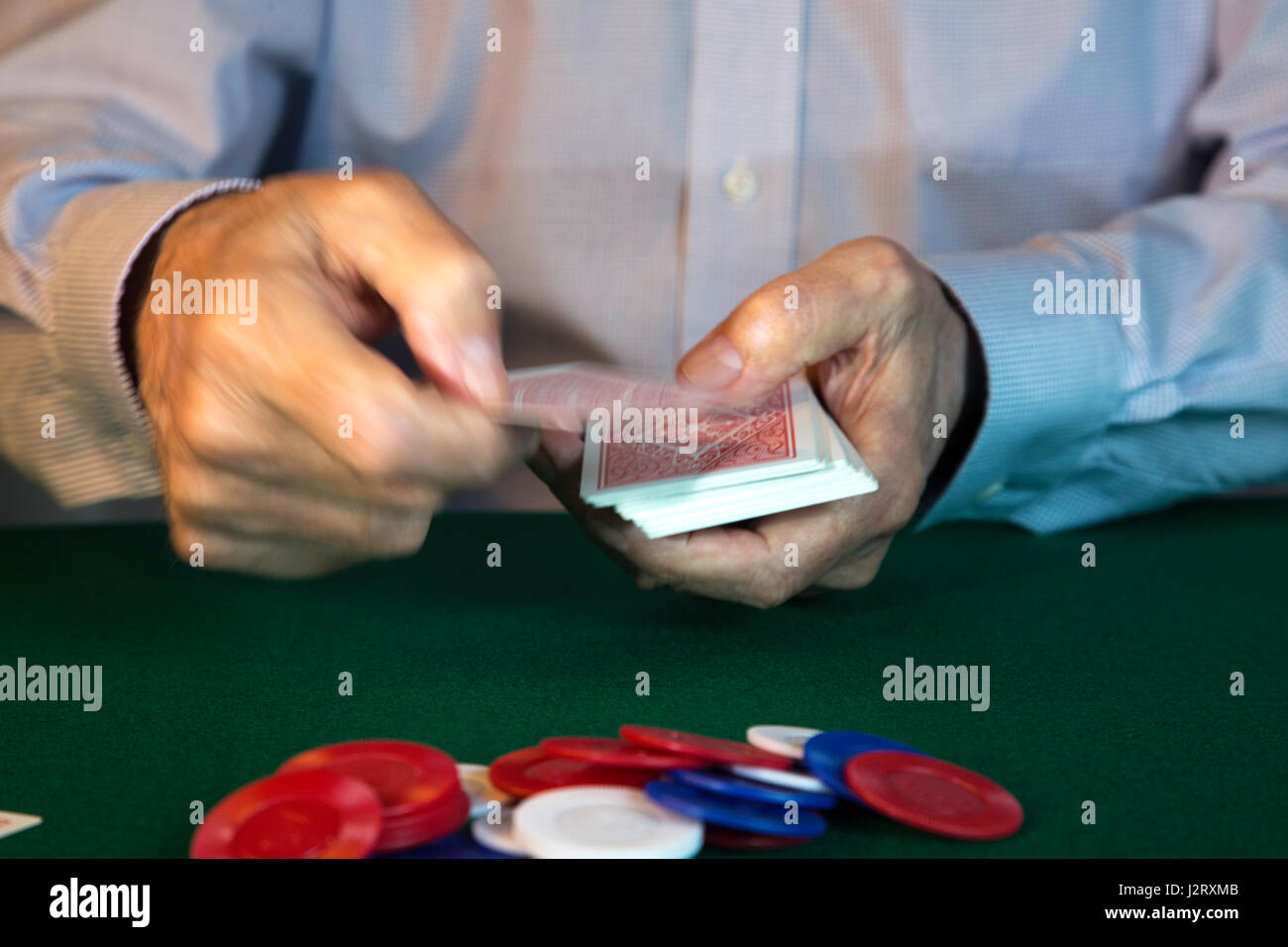 Dealing cards hi-res stock photography and images - Alamy