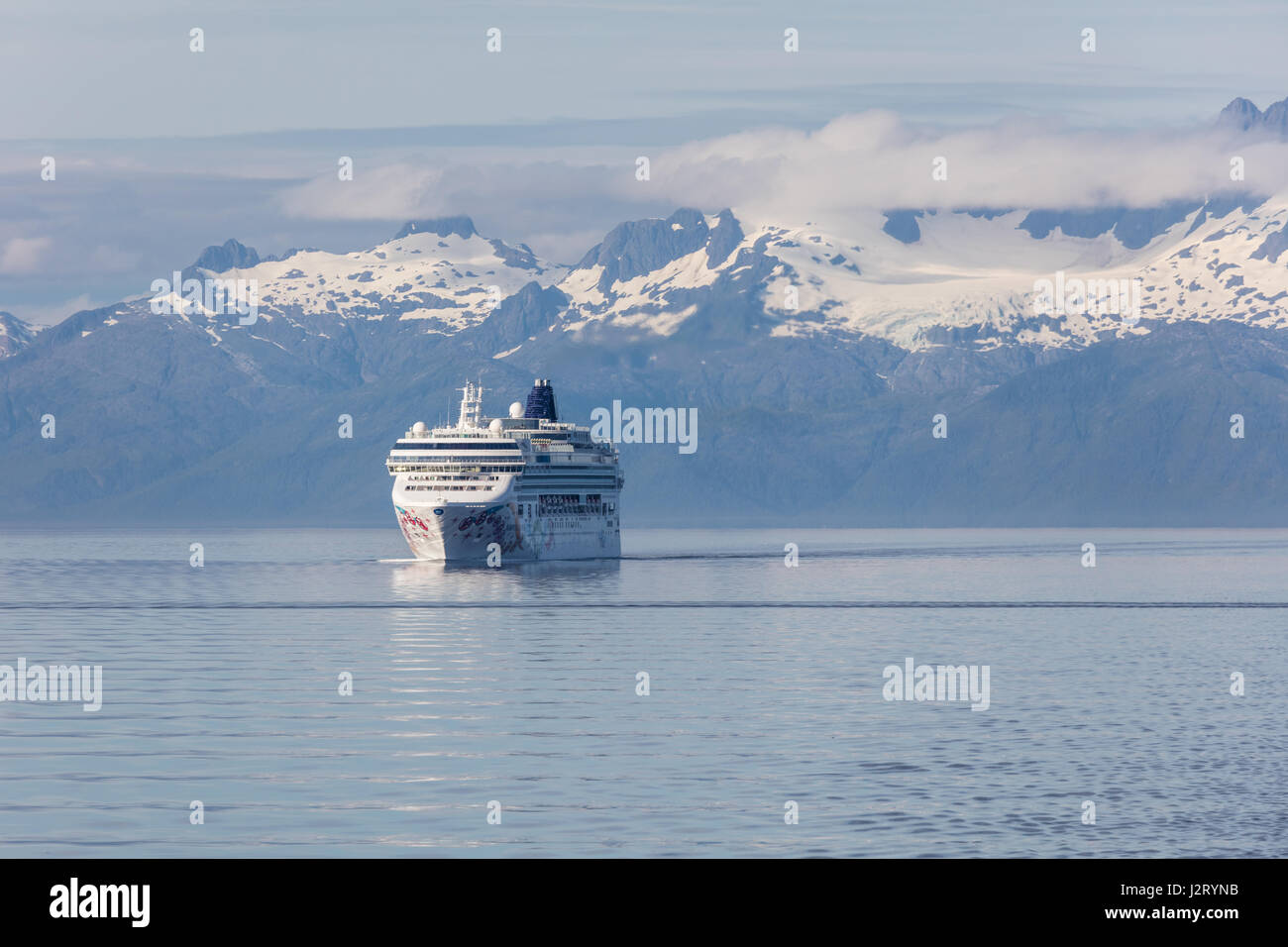A cruise ship sailing the Inner Passage of Alaska Stock Photo - Alamy
