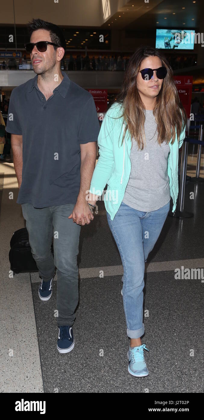 Eli Roth departs from the airport with his wife Lorenza Featuring: Eli ...