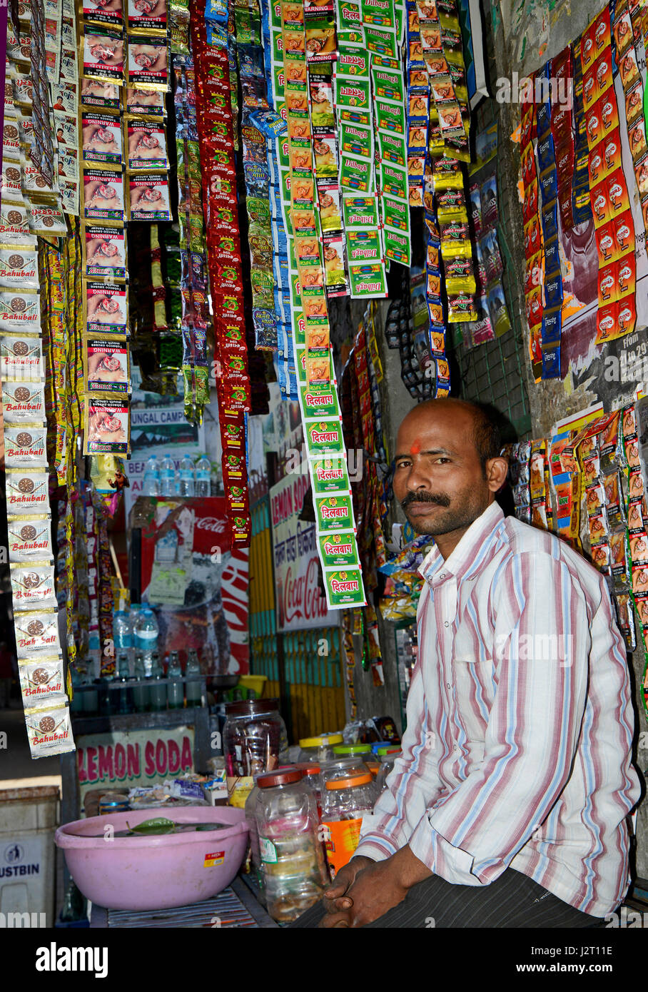Tobacco shop owner hi-res stock photography and images - Alamy