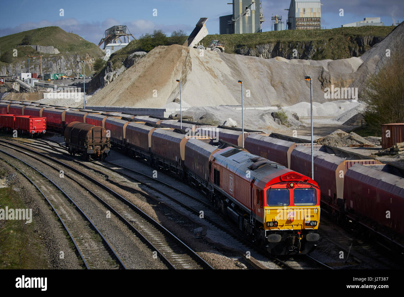 Class 66 freight trains at Cemex Quarry in Dove Holes High Peak ...