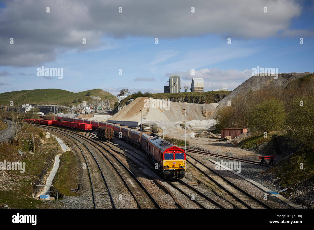 Class 66 freight trains at Cemex Quarry in Dove Holes High Peak ...