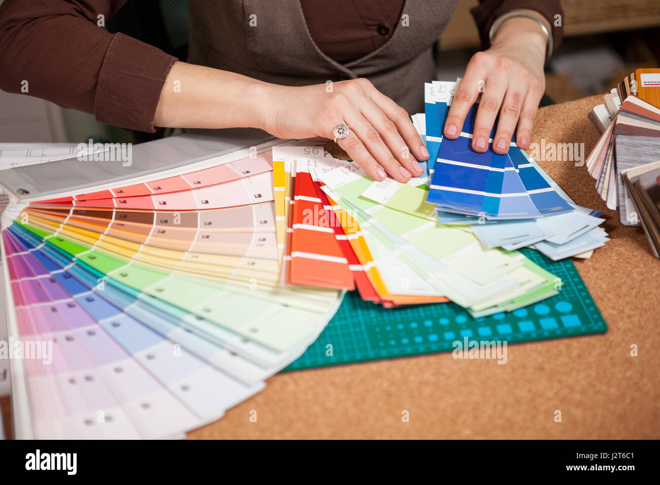 Choosing cards hi-res stock photography and images - Alamy