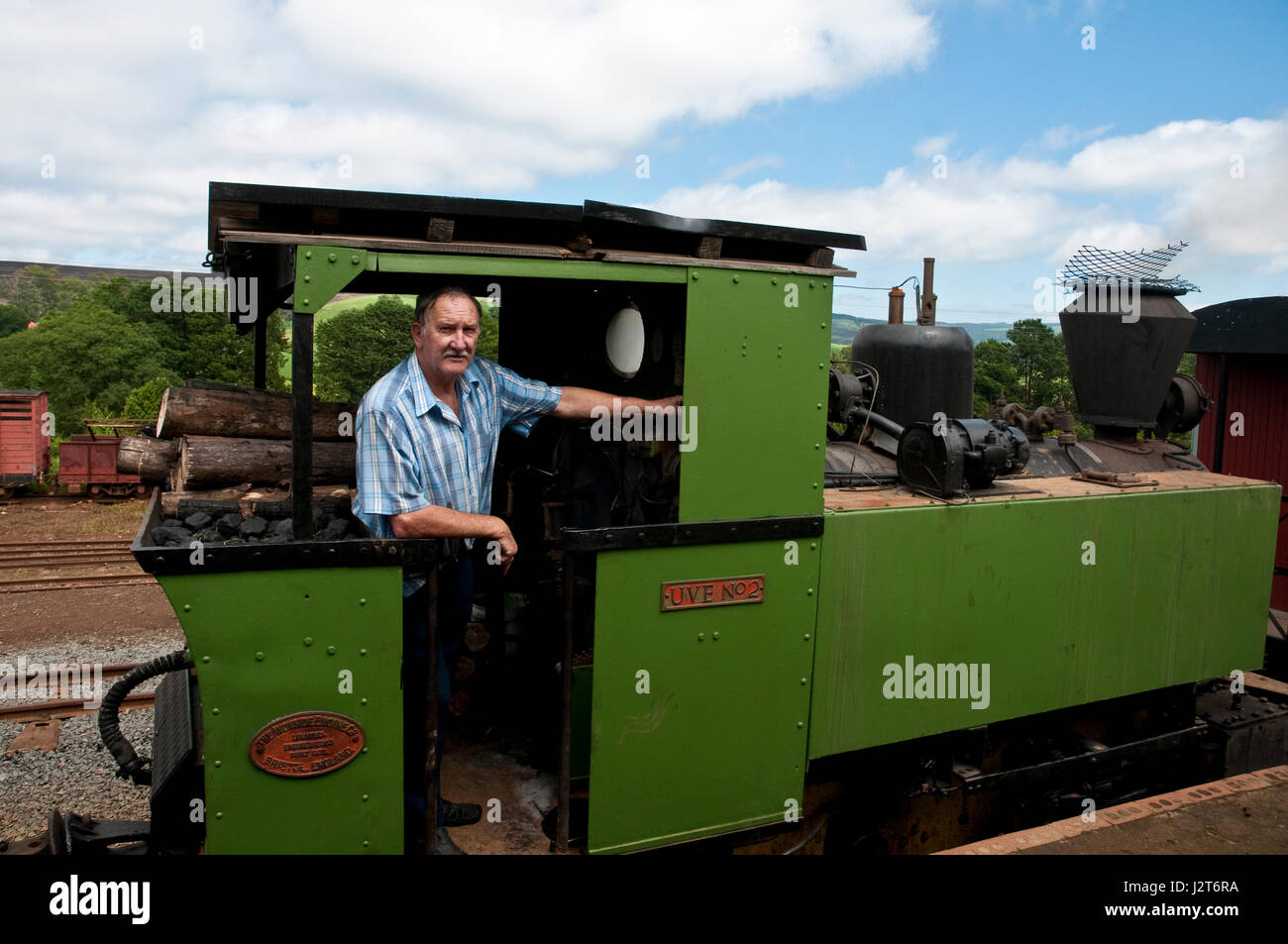 Engineers train hi-res stock photography and images - Alamy