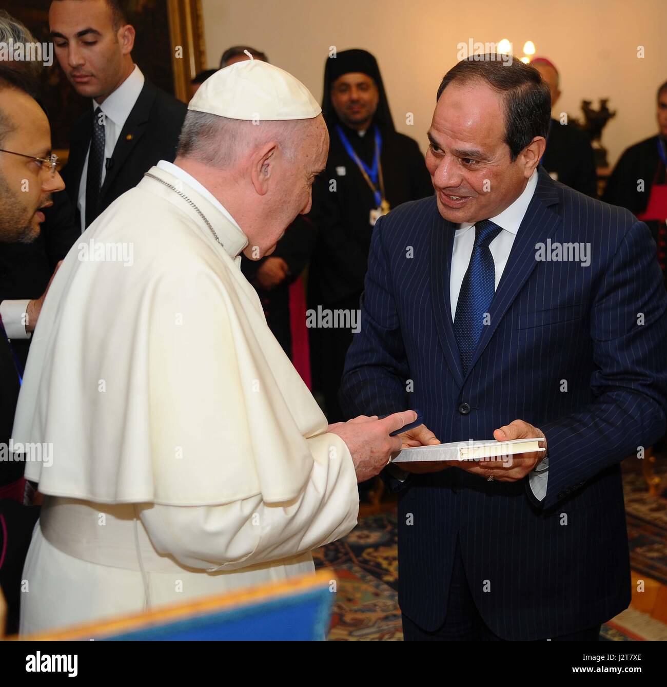 Pope francis mass assisi hi-res stock photography and images - Alamy